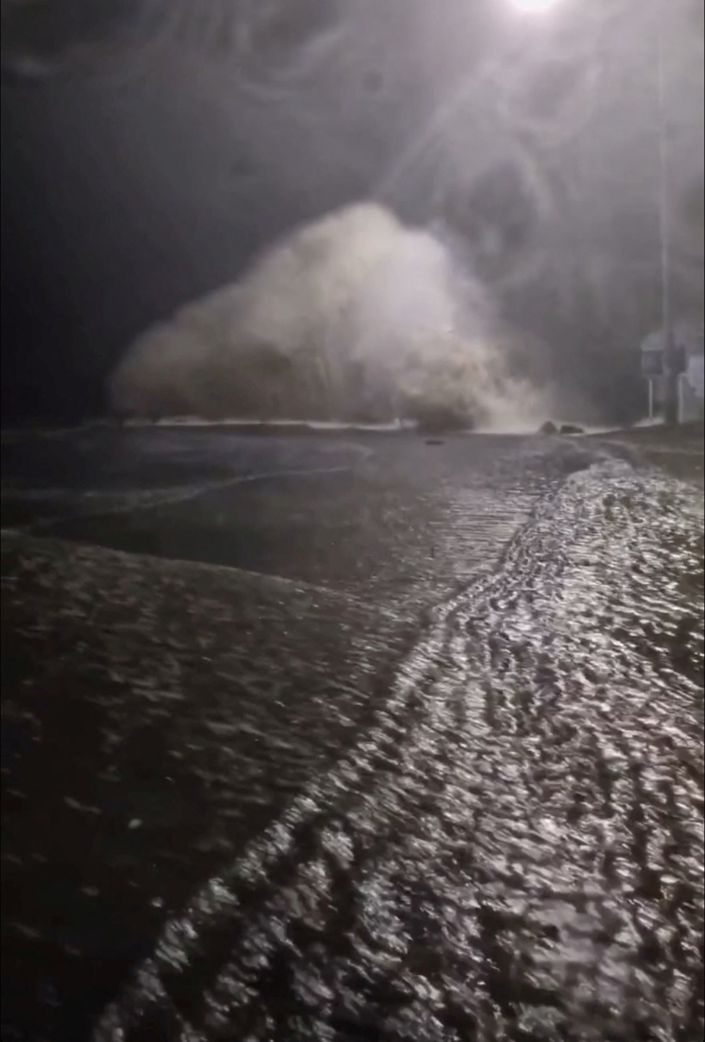 Cyclone Gabrielle lashes Auckland; homes evacuated and flights ...