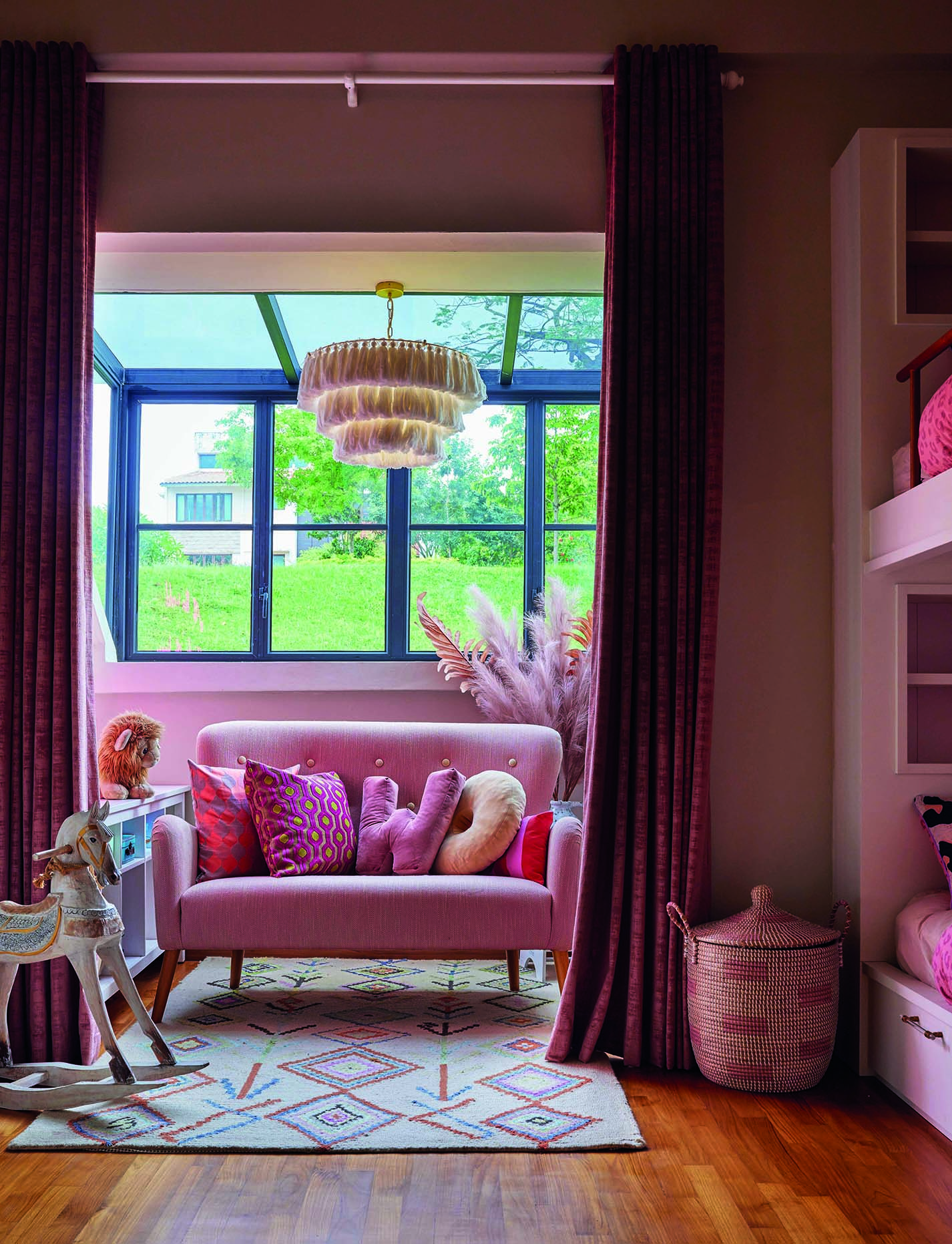 The Chic Home: Rustic style and riots of colour in lawyers’ Sennett ...