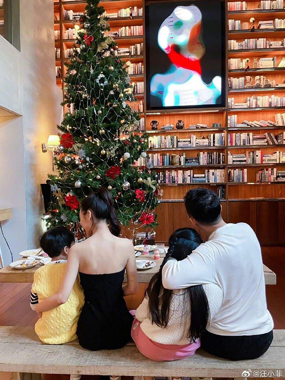 Actress Barbie Hsu’s ex-husband Wang Xiaofei says he plans to wed in 2024 | The Straits Times