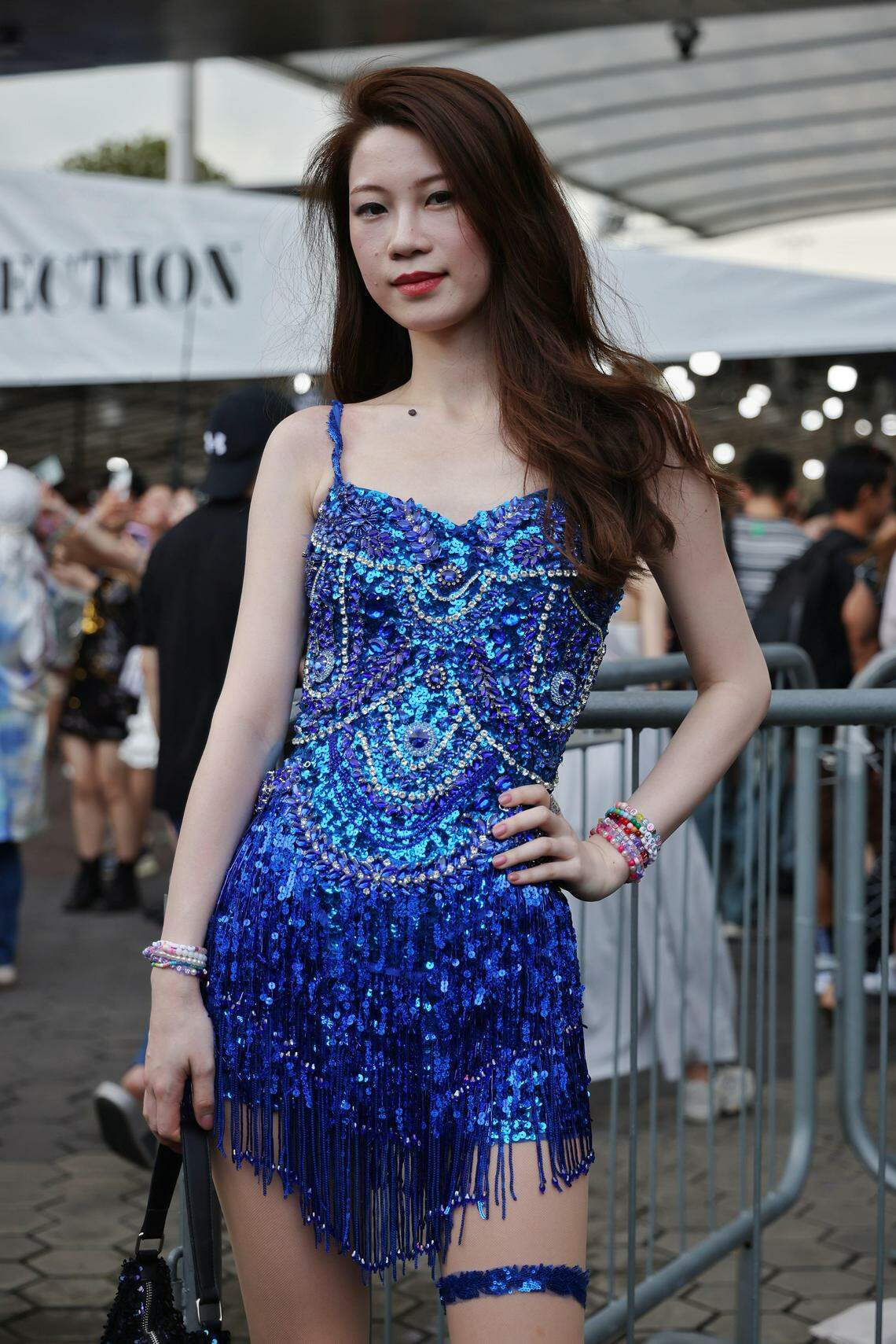 We never go out of style: Swifties get creative with concert costumes ...