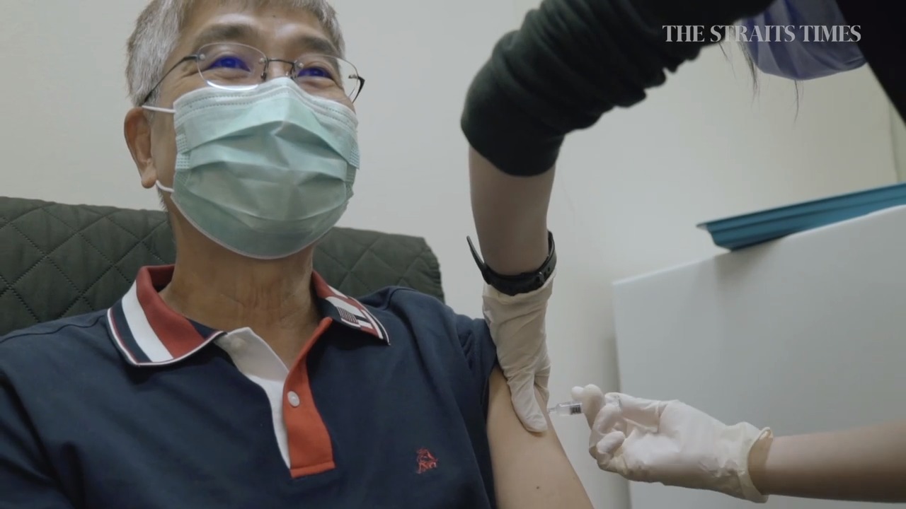 First Sinovac Covid-19 vaccines to be given in S'pore on Friday ...