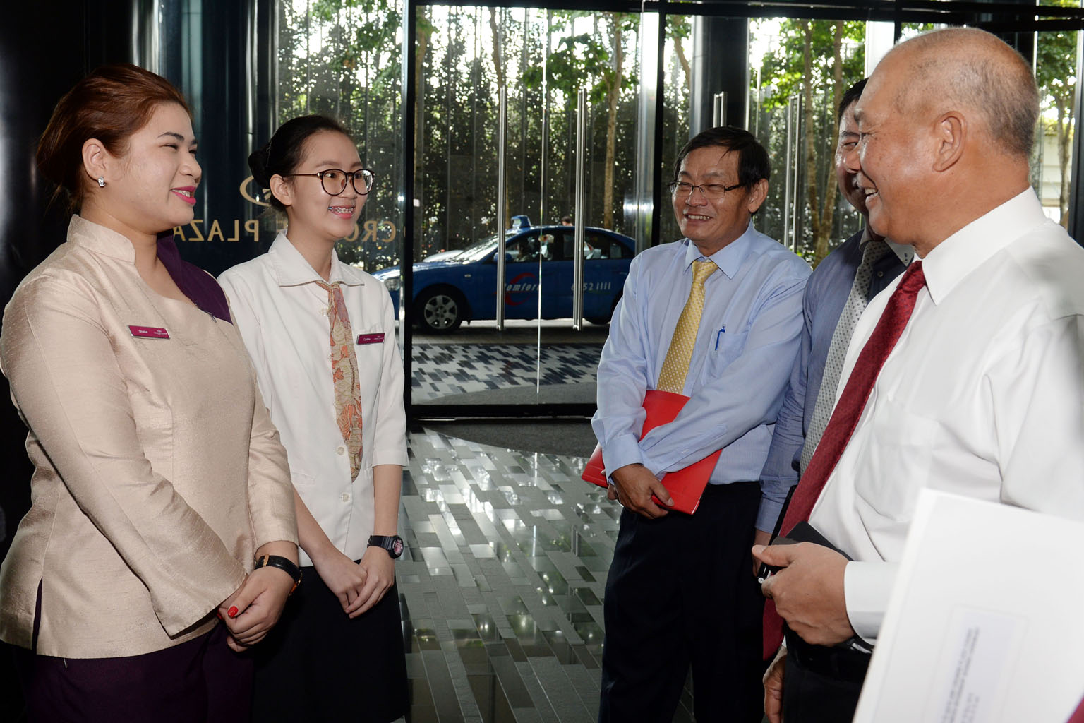 ITE students to gain from enhanced internships | The Straits Times