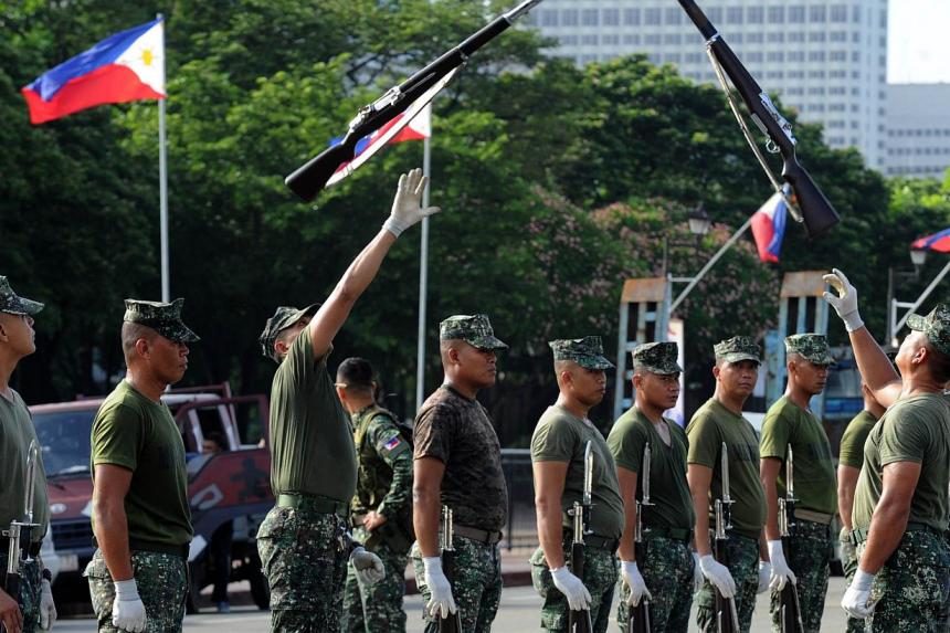 Philippine army gets arms upgrade with delivery of 27,000 M-4 rifles ...