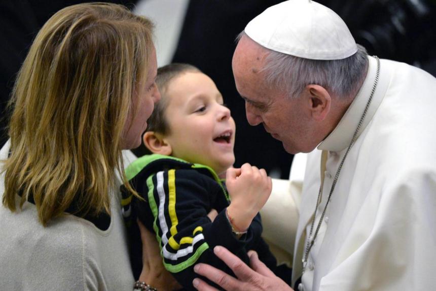Pope Francis rows back from 'breed like rabbits' comments, praises ...