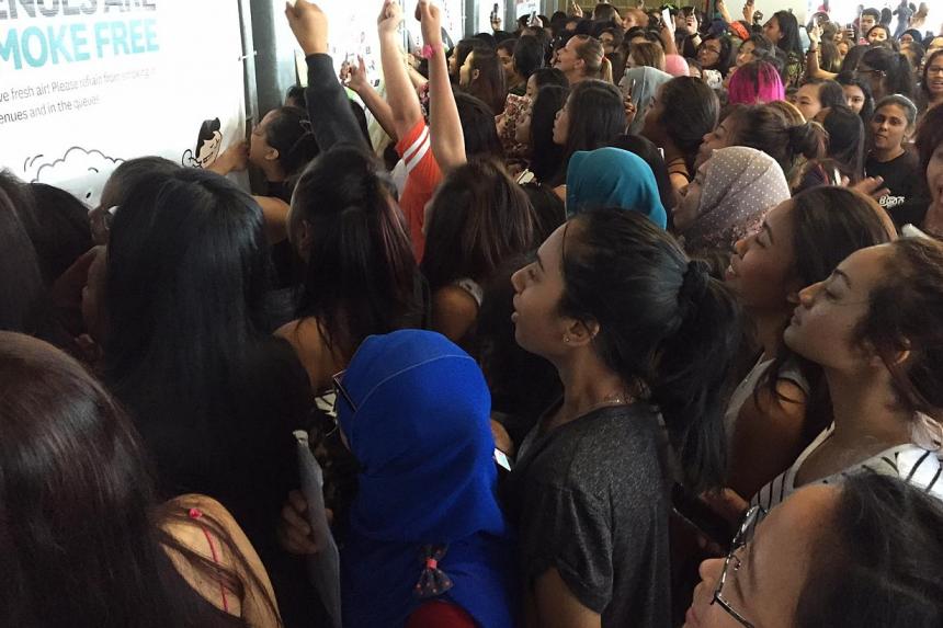 8,000 fans queue early for One Direction concert, some turn up in the ...