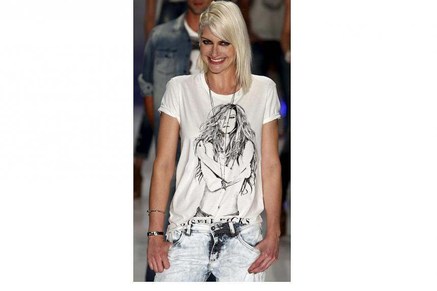 Supermodel Gisele Bundchen makes her final sashay down the runway | The ...