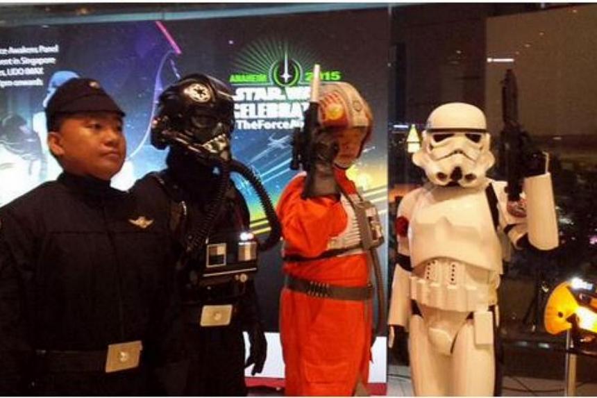 Hundreds of Star Wars fans attend event for new instalment of iconic ...