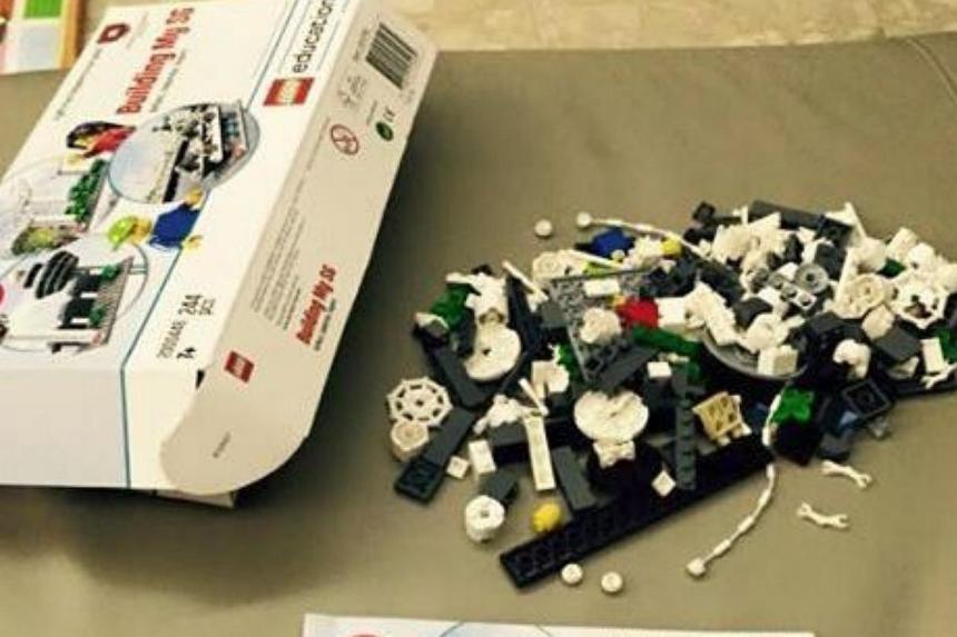 Free SG50 commemorative Lego sets from MOE being sold online for $100 ...