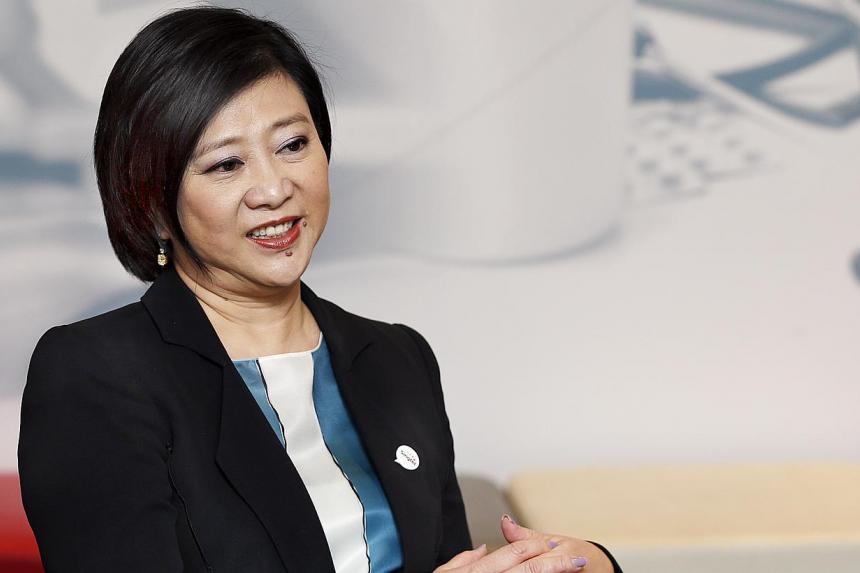 Singtel goes all out to woo new engineers | The Straits Times