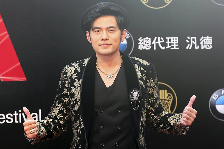 Eason Chan beats Jacky Cheung to clinch best male singer prize at ...