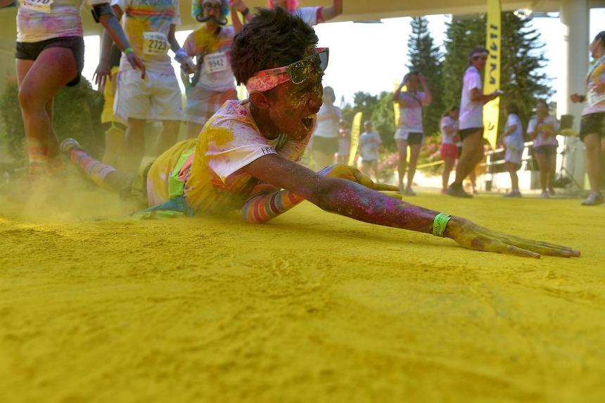 Taiwan bans events with flammable coloured powder | The Straits Times