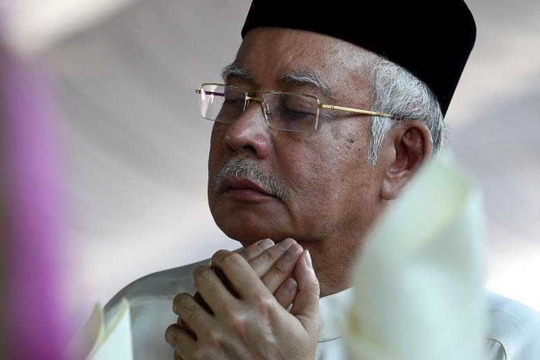 Najib's moment of crisis: Some views in the media on the political ...