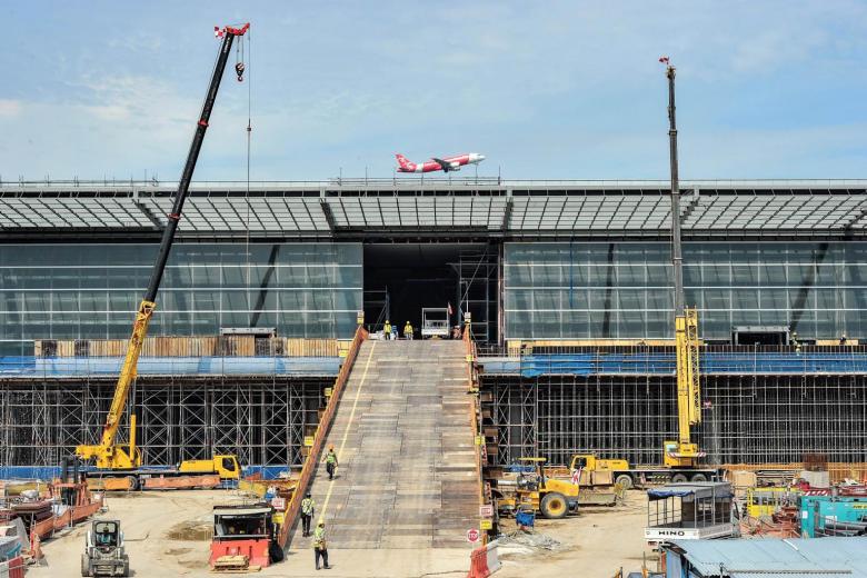 Changi's T4 building more than 70% complete; AirAsia to move operations ...