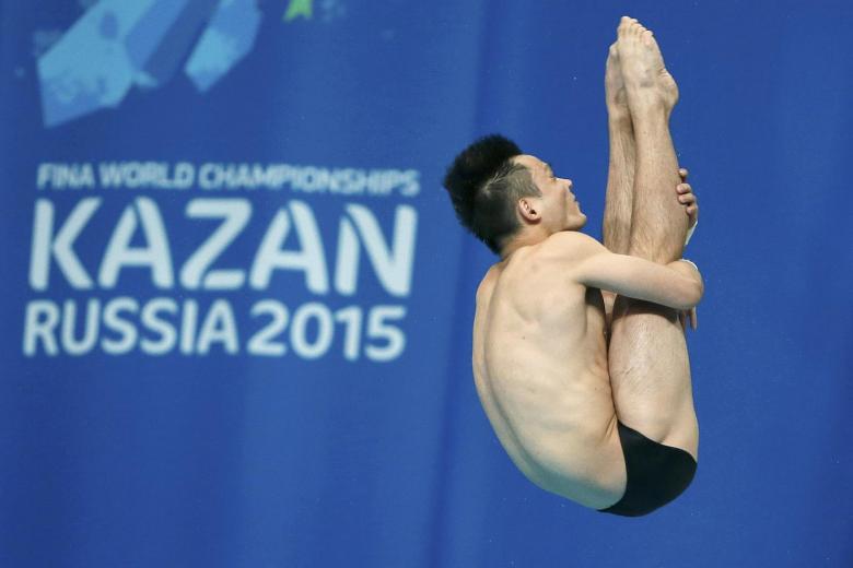 Diving: China's Qiu Bo equals American legend Greg Louganis record ...