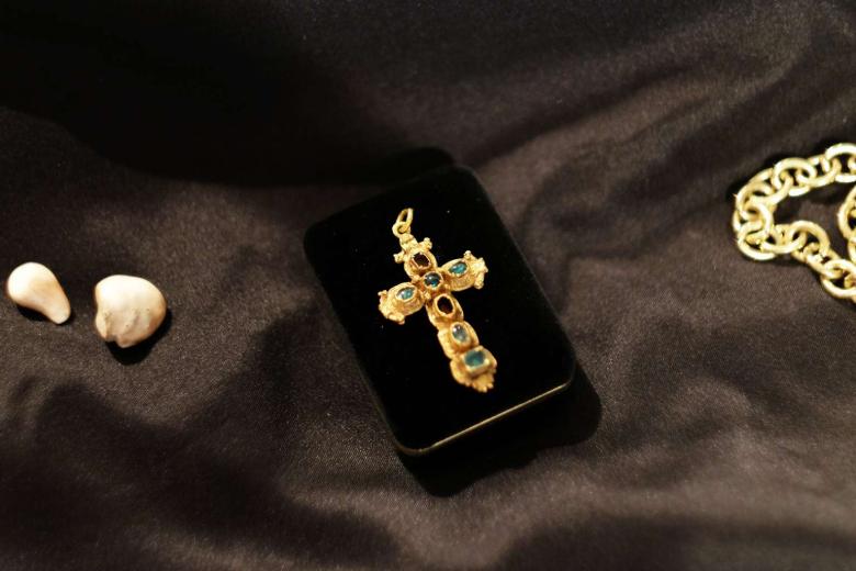 Spanish colonial treasure sells for $2.7 million in New York | The ...