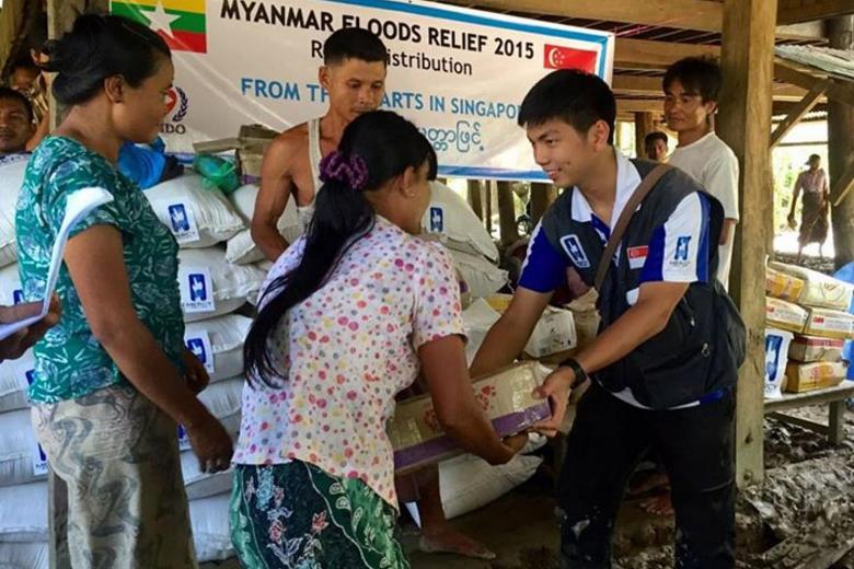 Singapore humanitarian NGO Mercy Relief distributes food aid to flood ...