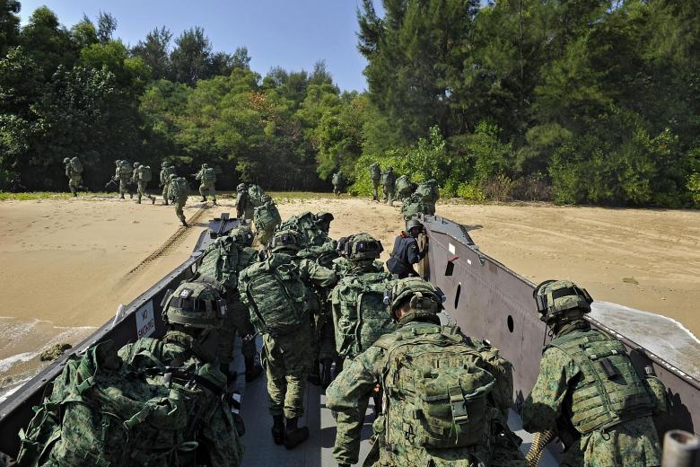 SAF to adjust outdoor activities and training as haze hits unhealthy ...