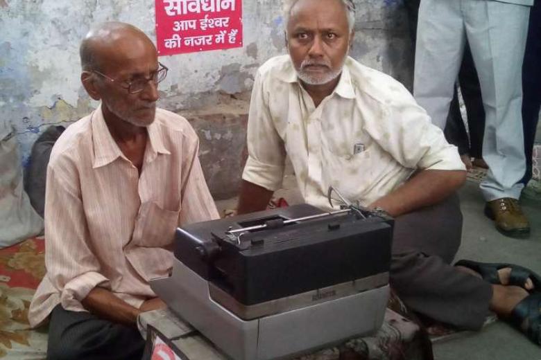 Indian typist 'fed up' after abuse photo goes viral | The Straits Times