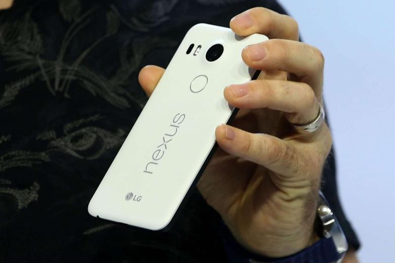 Google unveils new Nexus phones aimed at high-end customers | The ...
