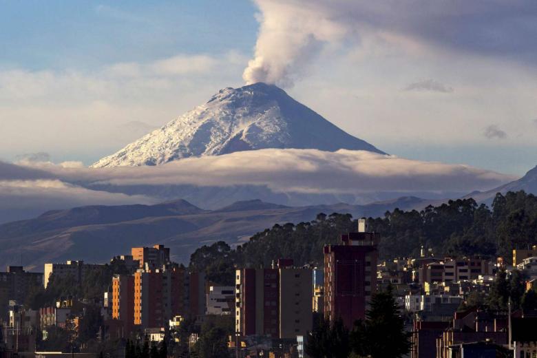 Ecuador volcano spews giant ash column | The Straits Times