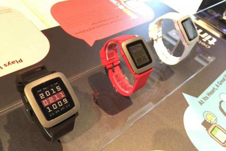 New Pebble Time smartwatch available today | The Straits Times