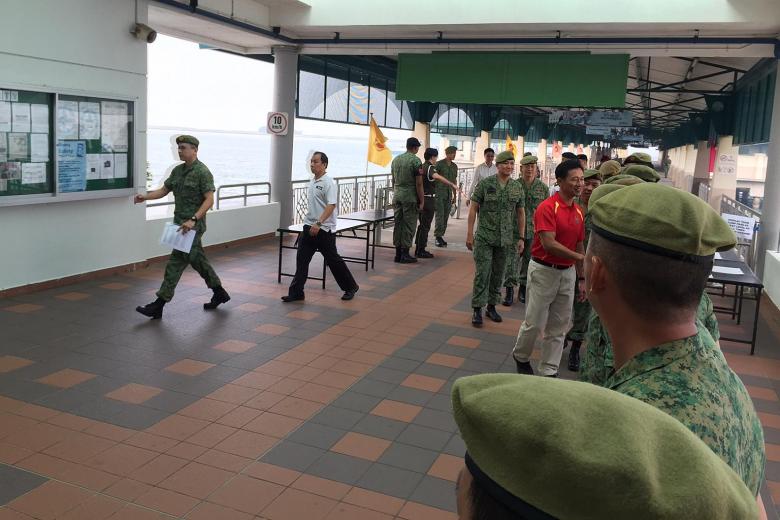 Minister Ong Ye Kung visits BMT Centre on Pulau Tekong | The Straits Times