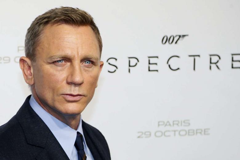 James Bond actor Daniel Craig is shaken and stirred by fate of migrants ...