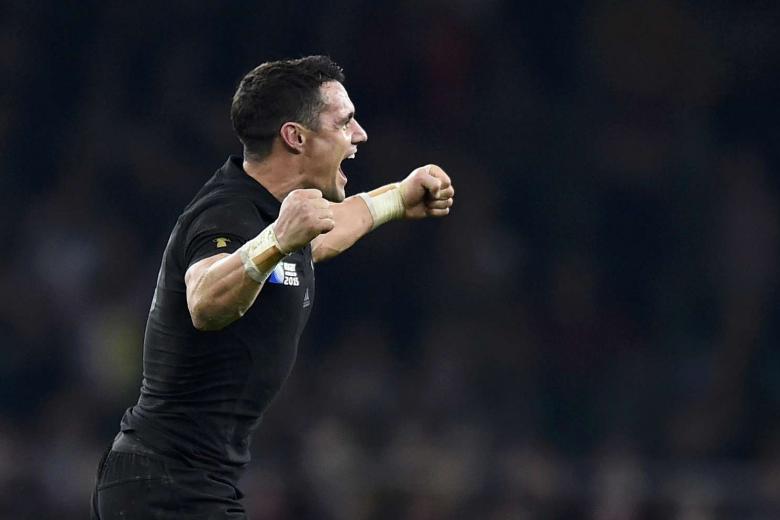 Rugby: All Blacks star Carter and New Zealand scoop top awards | The ...