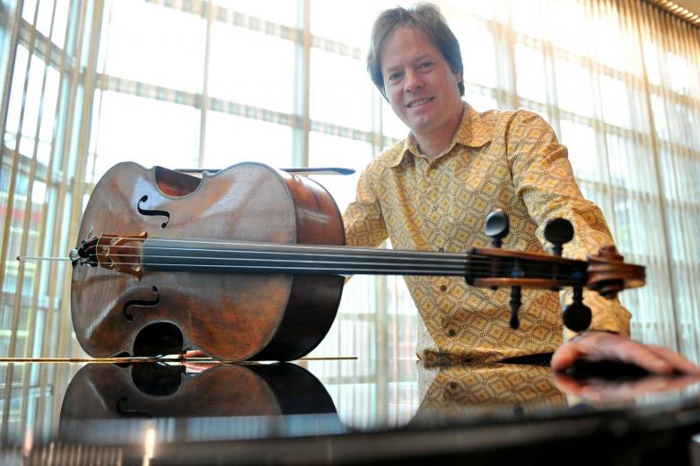 Jan Vogler tackles Bach's six suites for solo cello in one sitting ...