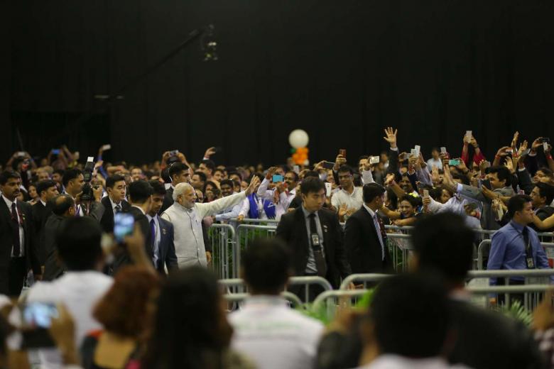 India PM Modi addresses 18,000-strong crowd at diaspora event | The ...