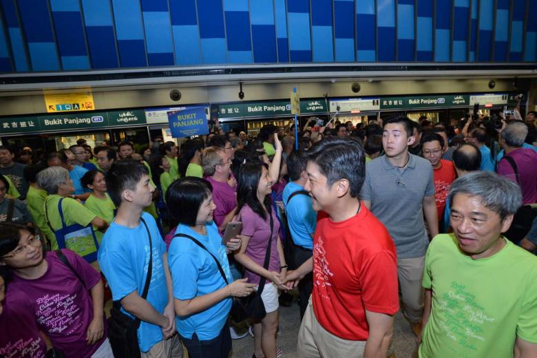 Downtown Line 2 opens to the public for the first time | The Straits Times