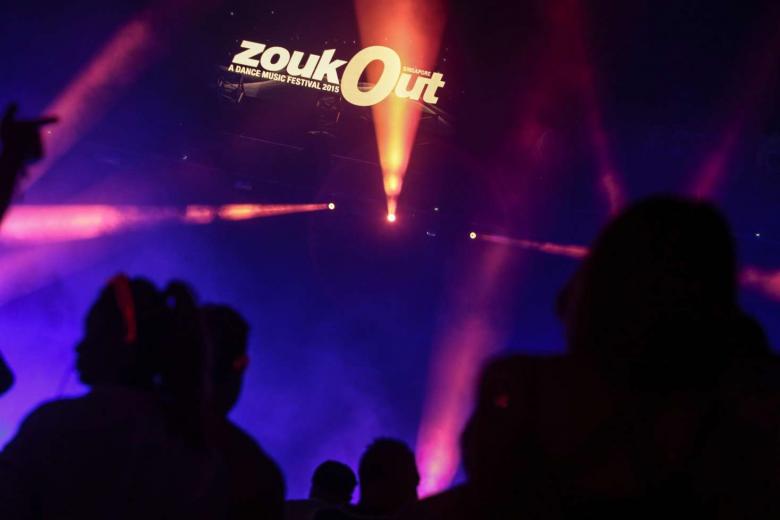 ZoukOut's line-up a hit with partygoers | The Straits Times
