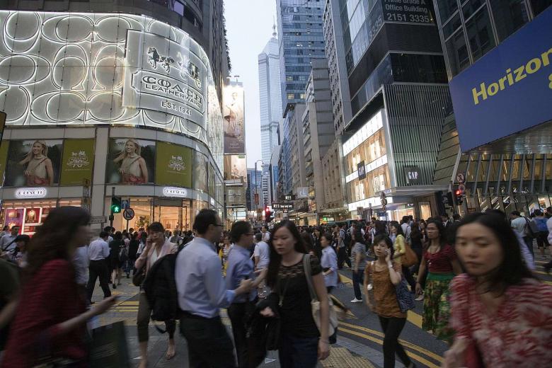 Affluent Asians buying dollar bonds abandoned by risk-averse foreign ...