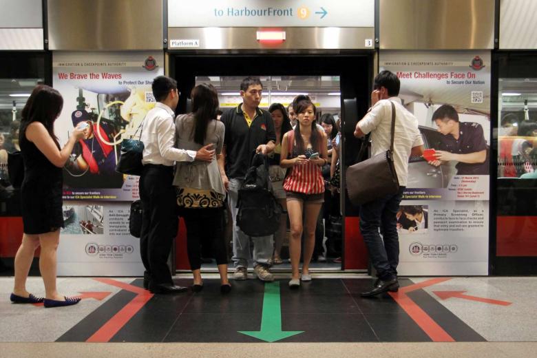 Some Circle Line trains delayed by more than 30 minutes | The Straits Times