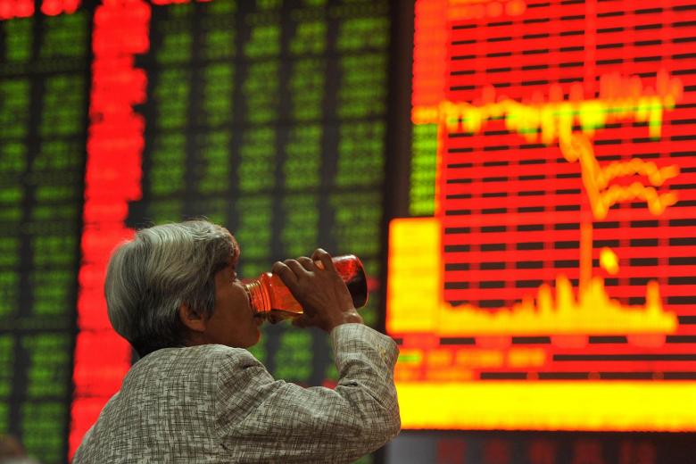 Global stock drop deepens in Asia on worries over economic growth, STI ...
