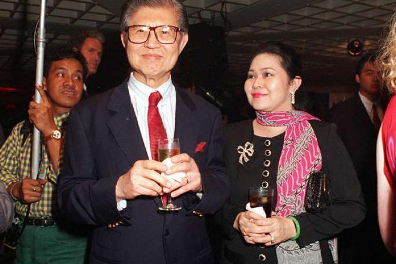 PM Lee Hsien Loong sends condolence letter to Mrs Della Lee | The ...