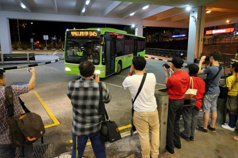 Singapore's third bus operator Tower Transit launches first 9 services ...
