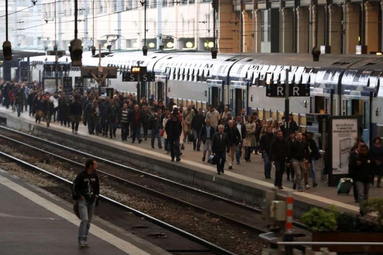 Trains grind to a halt as railway workers go on strike in France | The ...