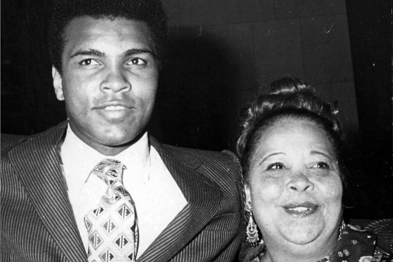 Boxing great Muhammad Ali dies at 74 | The Straits Times