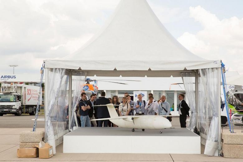 Airbus presents 3-D-printed mini aircraft at air show in Germany | The ...
