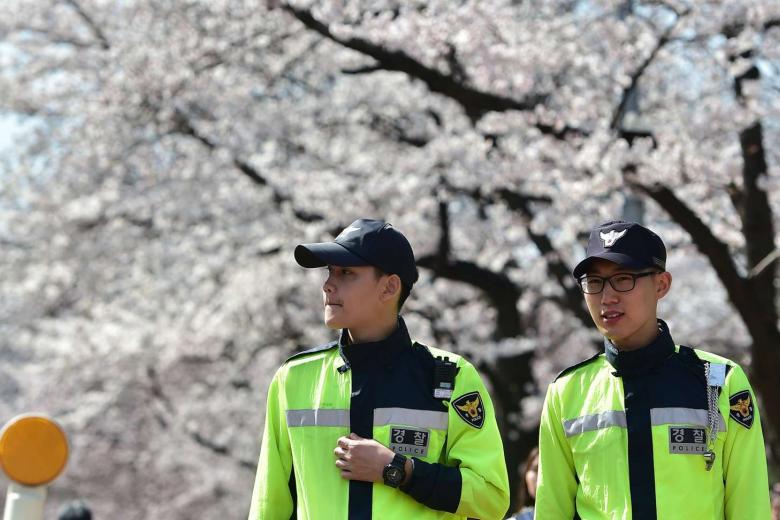 Help! There's a cockroach: South Korean emergency services shames time wasters | The Straits Times