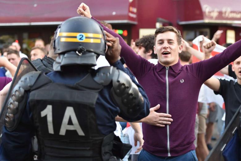 Football: Riot squad charges break up Euro 2016 hooligans | The Straits ...