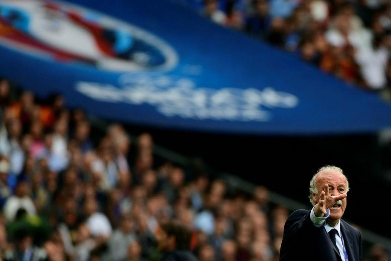 Euro 2016: Spain's defeat not the end of an era, insists coach del ...