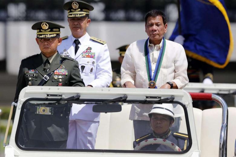 Philippines' Duterte urges communists to kill criminals | The Straits Times