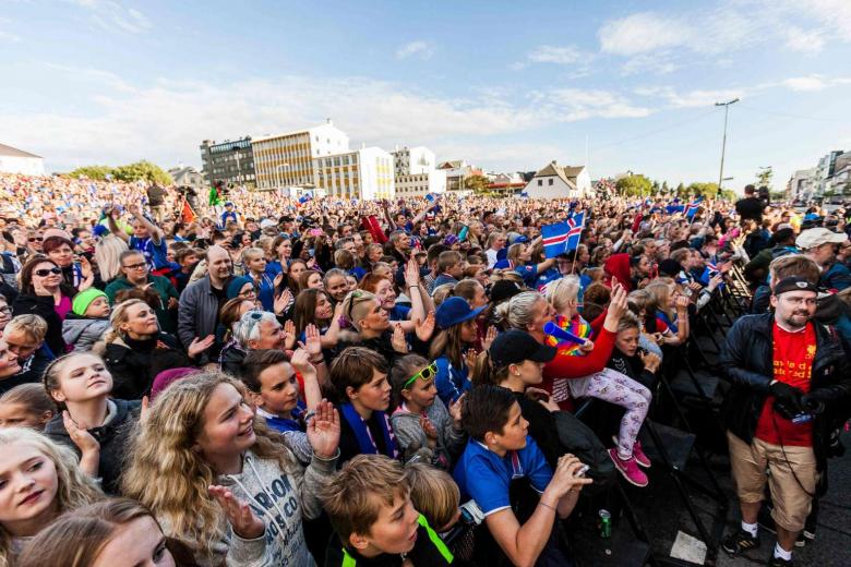 In Pictures: Heroes' homecoming for Iceland's national football team ...