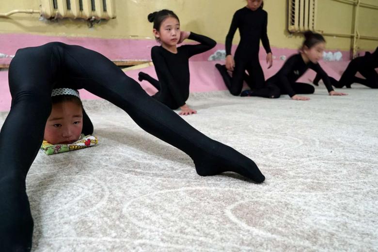 Mongolian child contortionists stretch for international success | The ...
