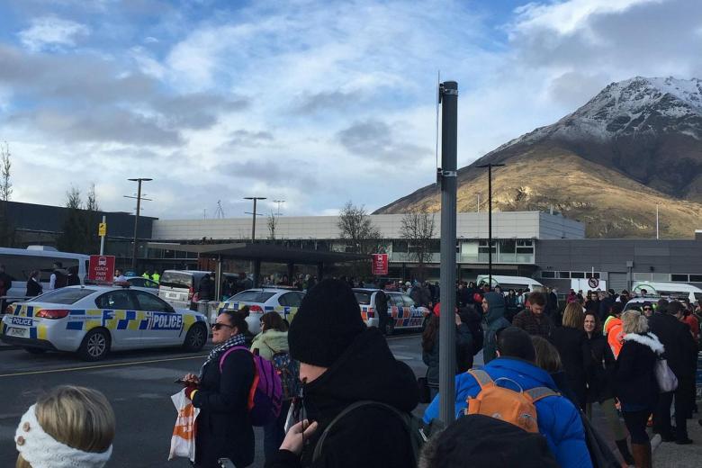 Bomb note on Qantas plane prompts evacuation at New Zealand's ...