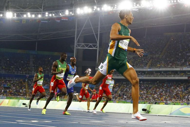 Olympics: Wayde van Niekerk shatters men's 400m world record | The ...