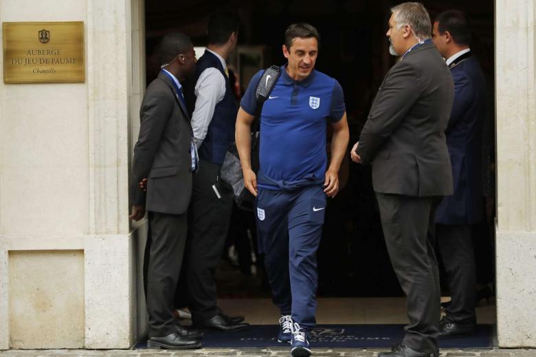 Football: Ex-Valencia manager Gary Neville on business trip in ...