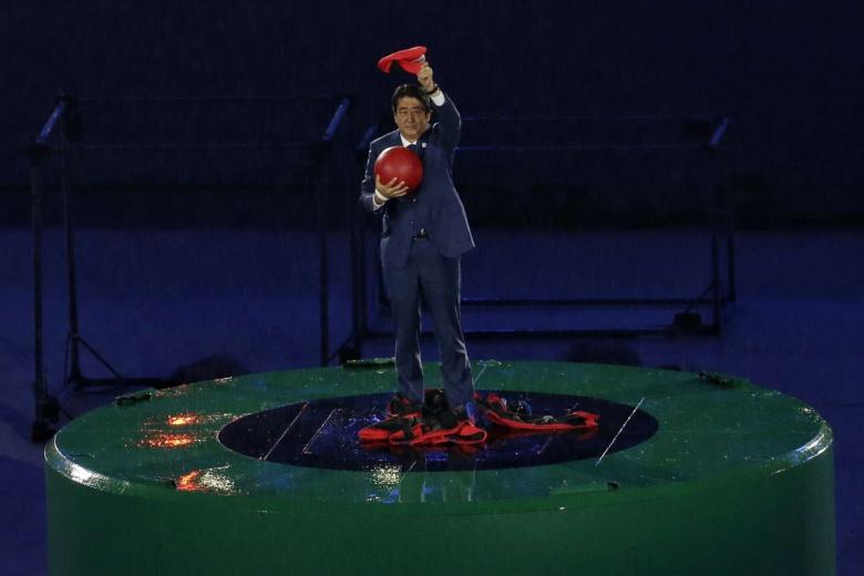 Japanese PM Shinzo Abe appears as video game character Mario at ...